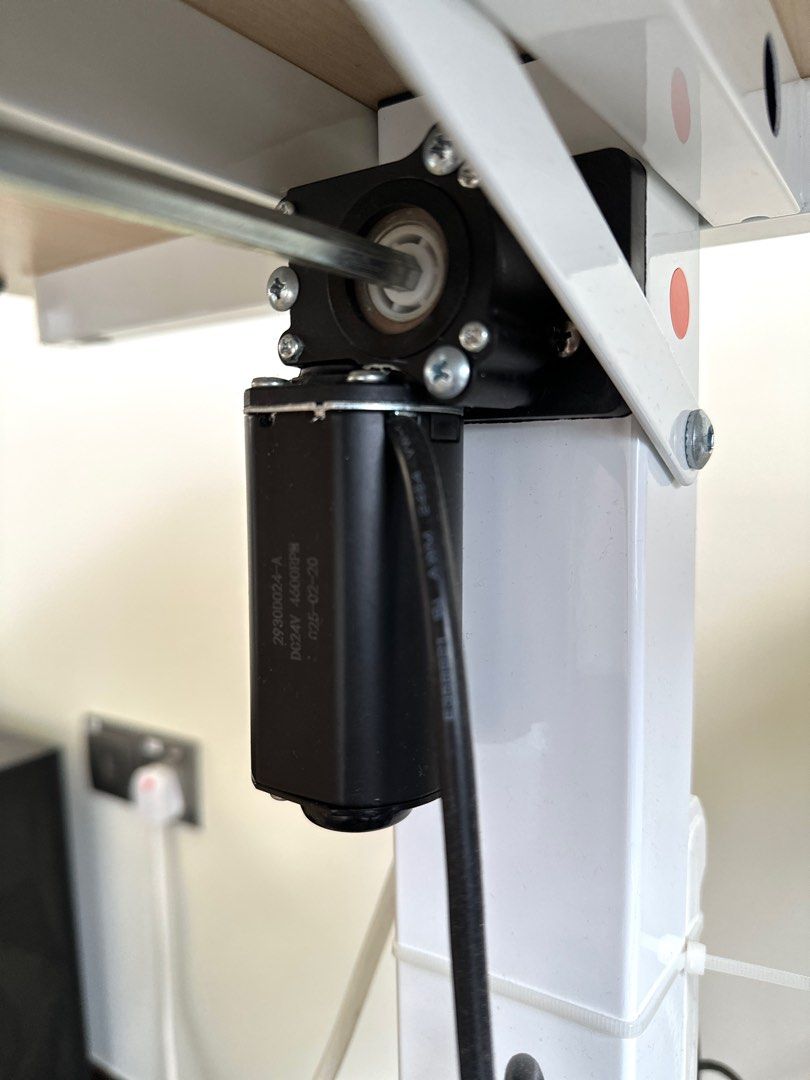 (Urgent Sale🔥) Electric Height Adjustable Table, Furniture & Home Living, Furniture, Tables ...