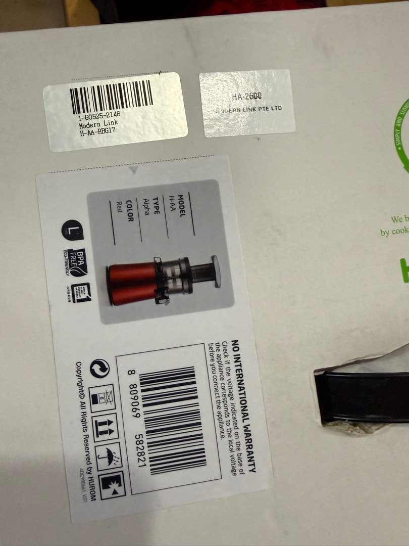Hurom Slow juicer, TV & Home Appliances, Kitchen Appliances, Juicers ...