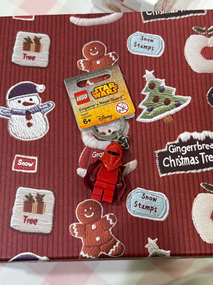 LEGO Star Wars Keychains - Emperor's Royal Guard & Luke Skywalker ...