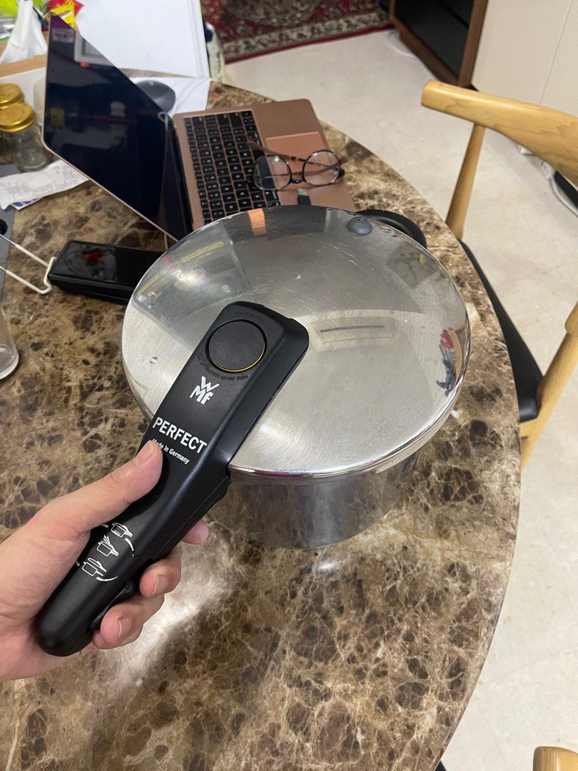 WMF Perfect Pressure Cooker 6,5l, TV & Home Appliances, Kitchen ...