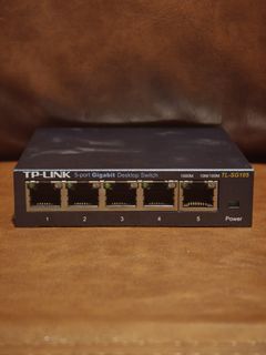 TP-Link TL-SG105 5-Port Gigabit Desktop Switch, Computers & Tech, Parts ...