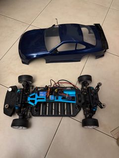 Air Swimmers Radio-Controlled Flying Clownfish & Shark, Hobbies & Toys ...