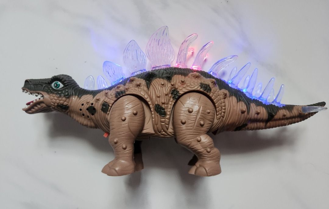 Jurassic World Spinosaurus , Battery Operated Stegosaurus , Giant Size ...