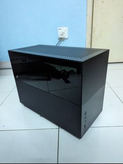 Lian Li O11 Vision Compact PC Case, Computers & Tech, Desktops on Carousell