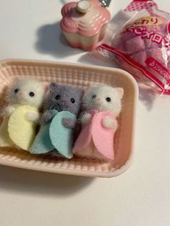 Sylvanian Adult Persian Cats, Hobbies & Toys, Toys & Games on Carousell