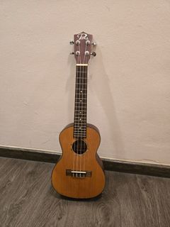 Ukulele brand new, Hobbies & Toys, Musical Instruments on Carousell