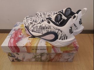 Way of wade 10, Men's Fashion, Footwear, Sneakers on Carousell