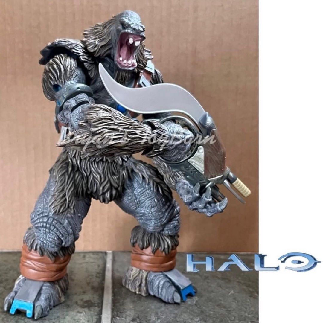 8 inch Halo 2 Series 1 Covenant Brute Figure with ‘Brute Shot’ device ...
