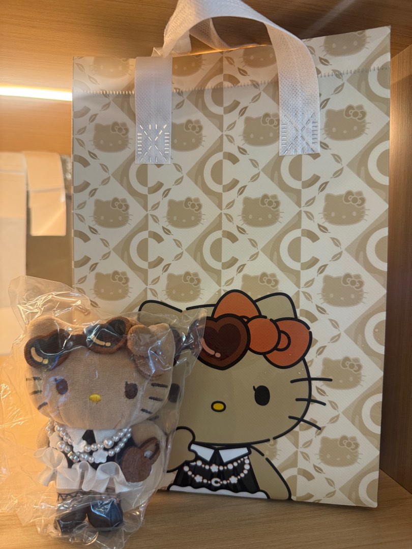 Chagee Hello Kitty Pushie, Hobbies & Toys, Toys & Games on Carousell