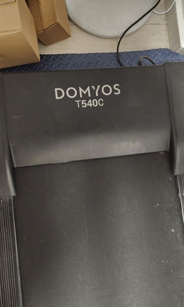 Decathlon Treadmill T540C, Sports Equipment, Exercise & Fitness, Cardio ...