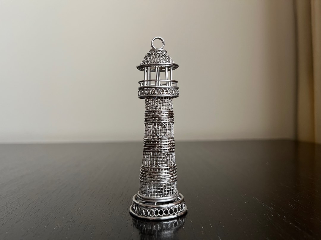 Doodles Destinations wire model architectural statue: The Lighthouse ...