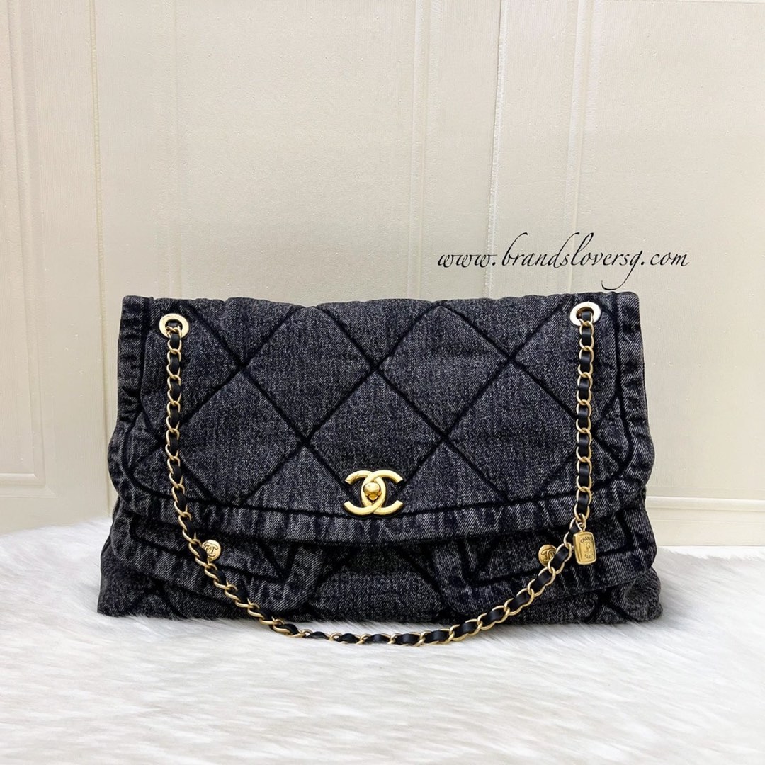 Est retail $10,550 ‼️ Chanel Maxi Flapbag in Black Washed Denim and ...