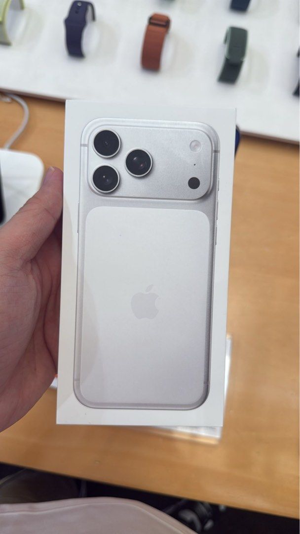 iPhone 17 Pro Silver 256GB, Mobile Phones & Gadgets, Mobile Phones ...