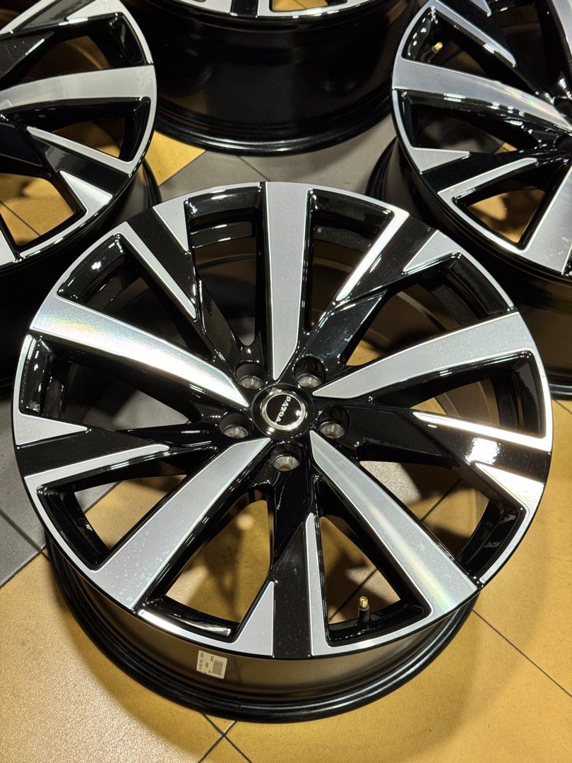 Original 2025 MY 20” Volvo XC90 rims, Car Accessories, Tyres & Rims on ...