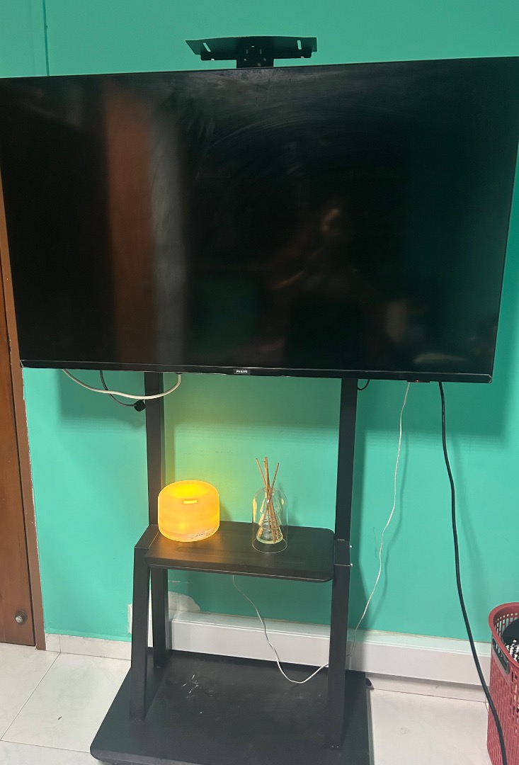 Philips TV with Stand, TV & Home Appliances, TV & Entertainment, TV on ...