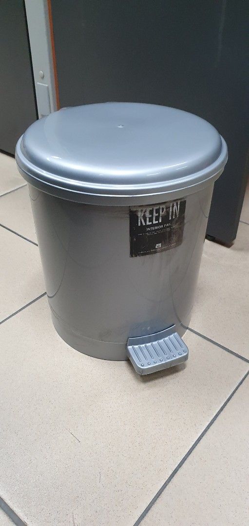 Standard Keep In Pedal Bin, Furniture & Home Living, Cleaning ...