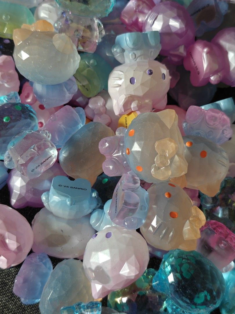 2025 New Hello Kitty Sanrio Pearl Clear Laser Print Macaron Transparent ...