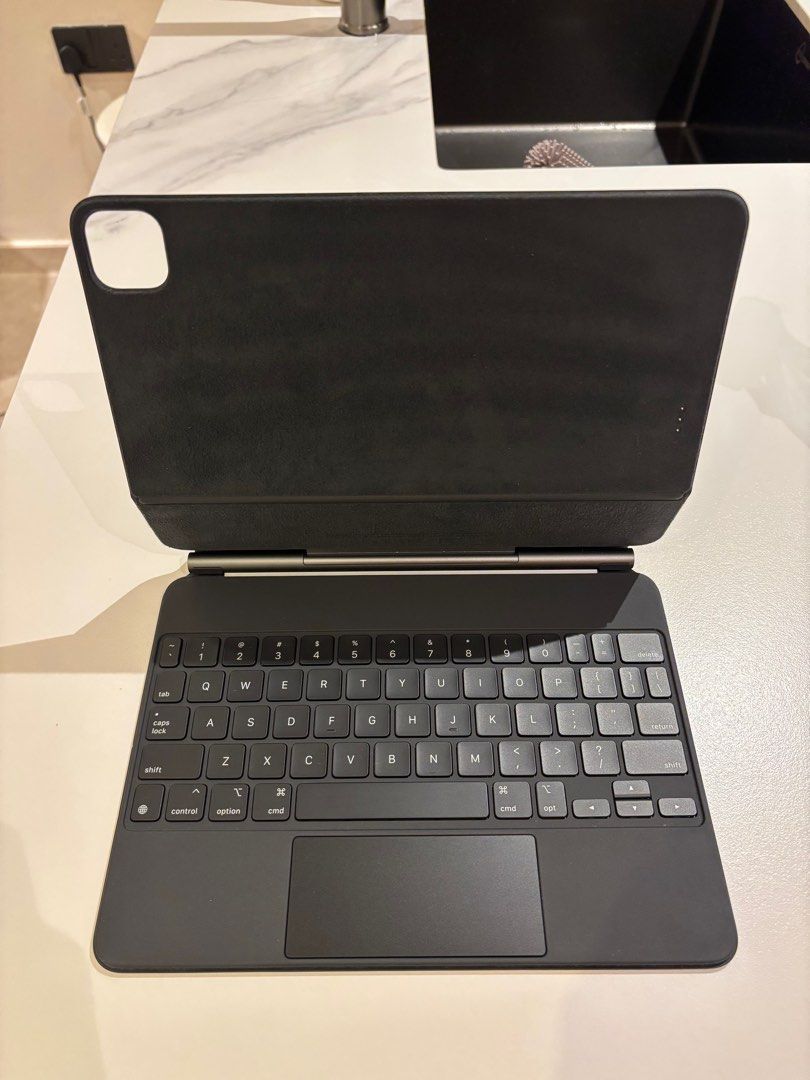 Apple Magic Keyboard for iPad Pro 11 inch - Black, Computers & Tech ...