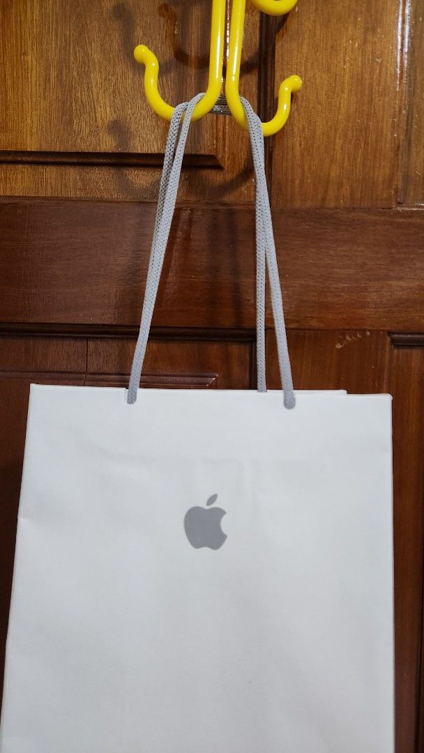 APPLE White Paper Carrier Bag, Hobbies & Toys, Occasions & Party ...