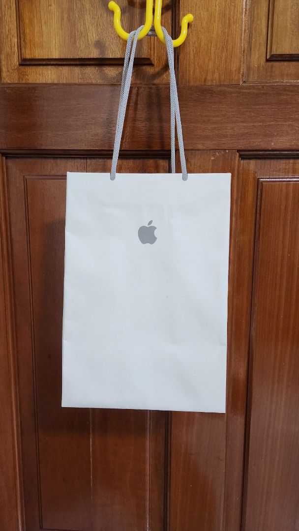 APPLE White Paper Carrier Bag, Hobbies & Toys, Occasions & Party ...