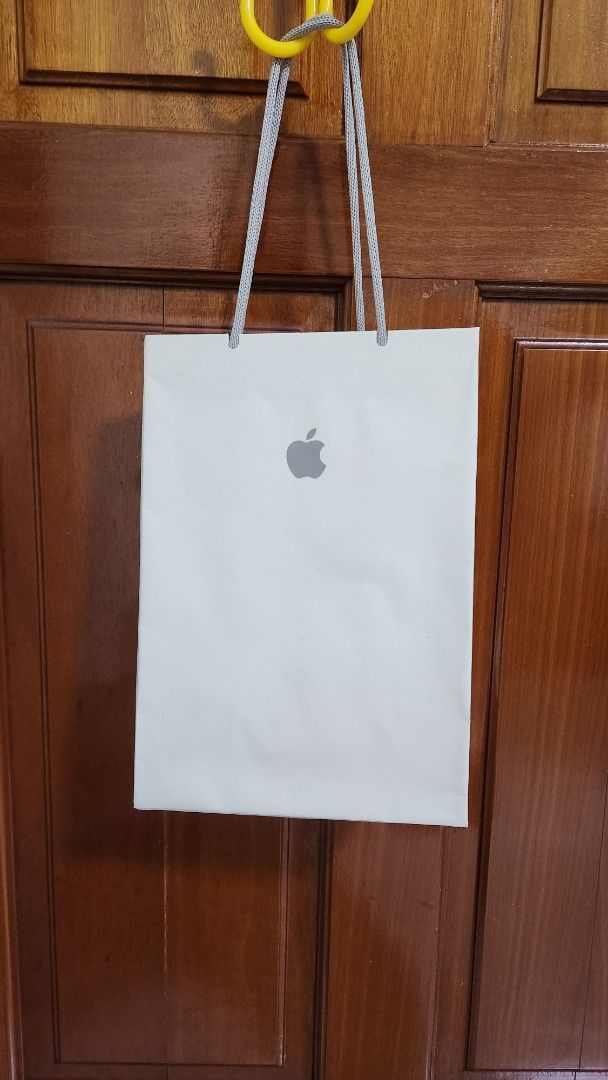 APPLE White Paper Carrier Bag, Hobbies & Toys, Occasions & Party ...