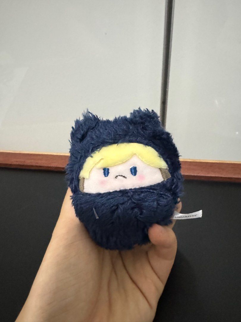 Attack on Titan Erwin Smith Collectibles, Hobbies & Toys, Memorabilia ...