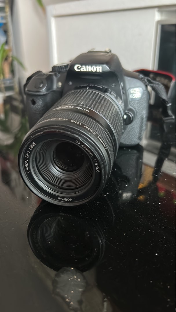 Canon EOS 650D DSLR Camera with Lens, Photography, Cameras on Carousell