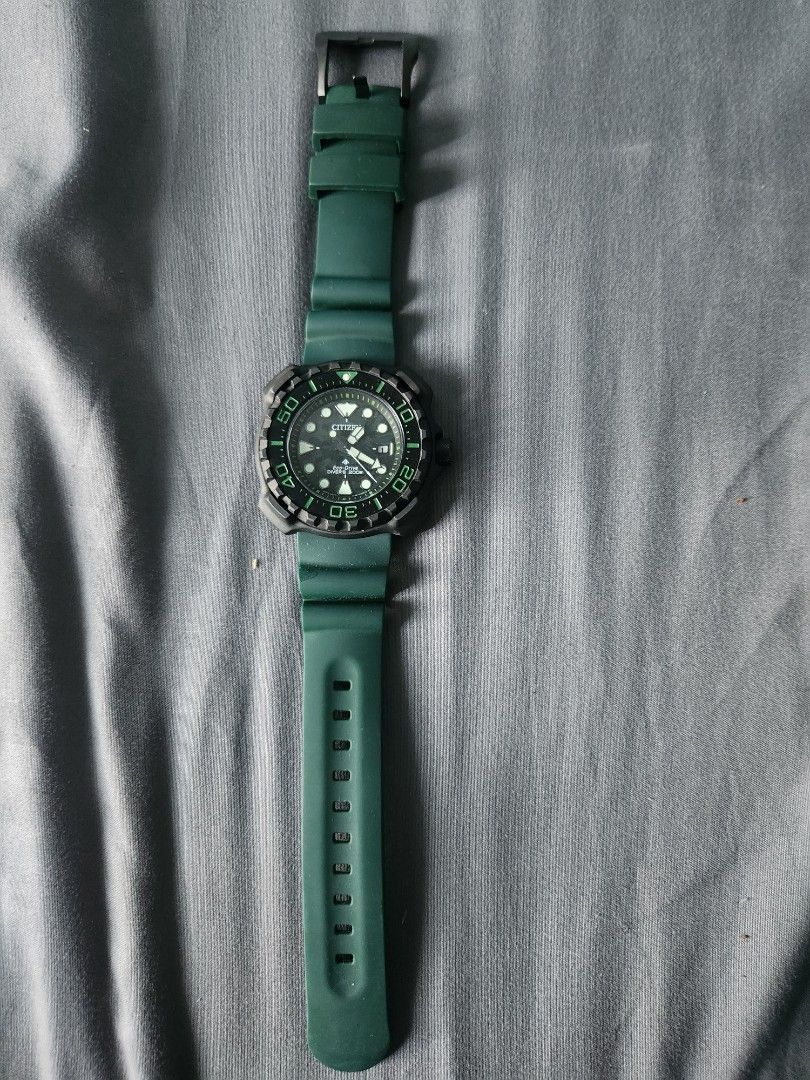 Citizen Eco Drive Titanium Diver's Watch - Green Strap, Men's Fashion ...