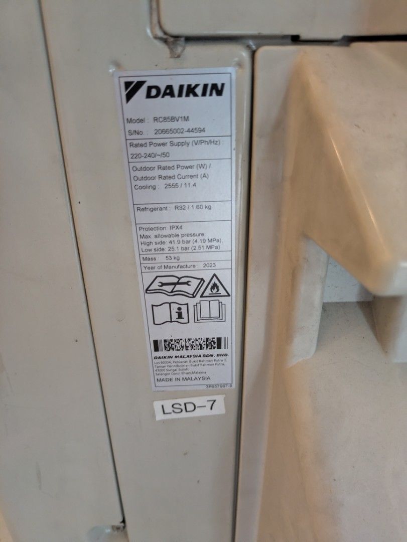 Daikin 3hp Casette Aircond non inverter, TV & Home Appliances, Air ...