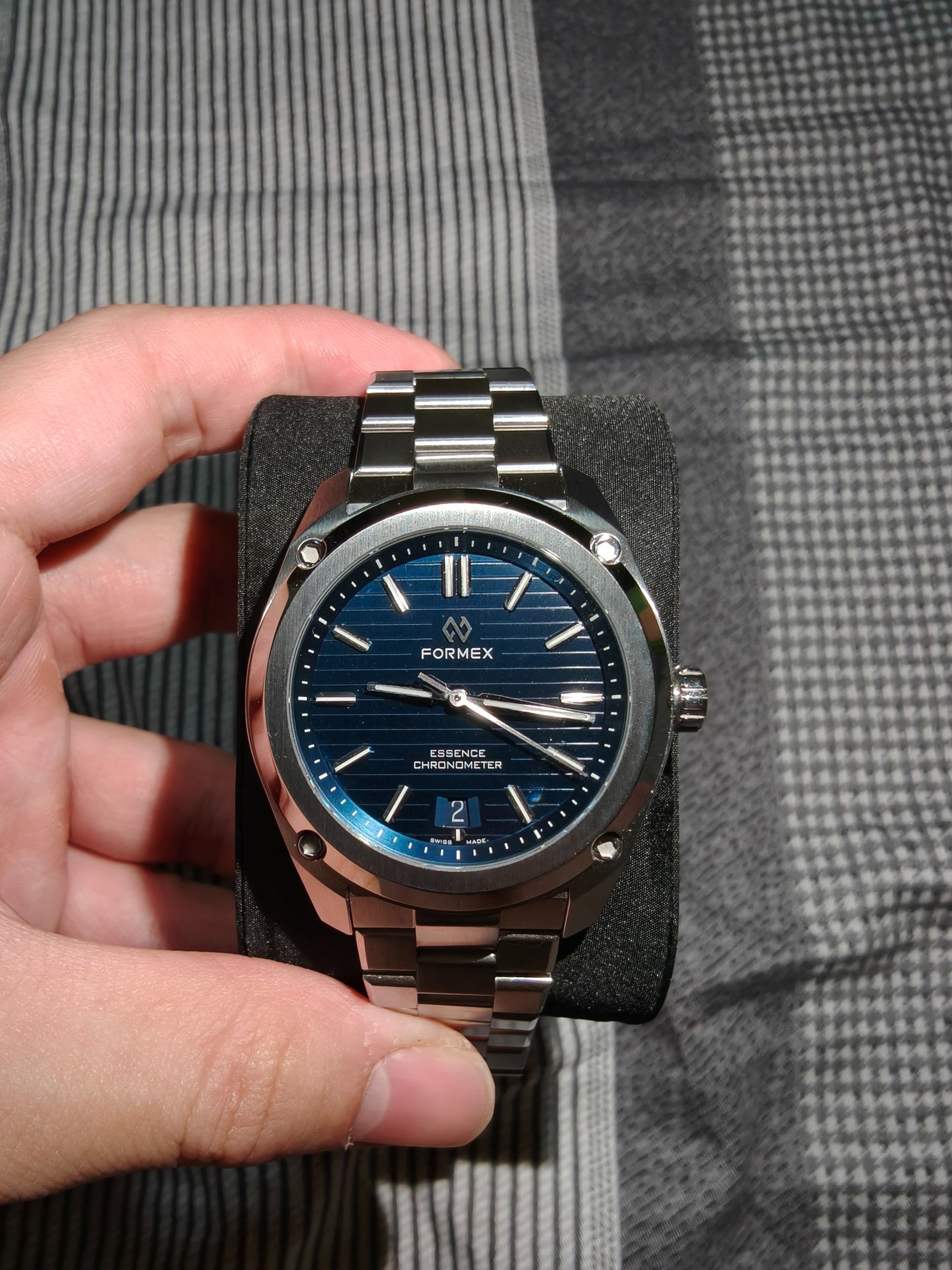 Formex Essence 39mm Automatic Chronometer, Luxury, Watches on Carousell