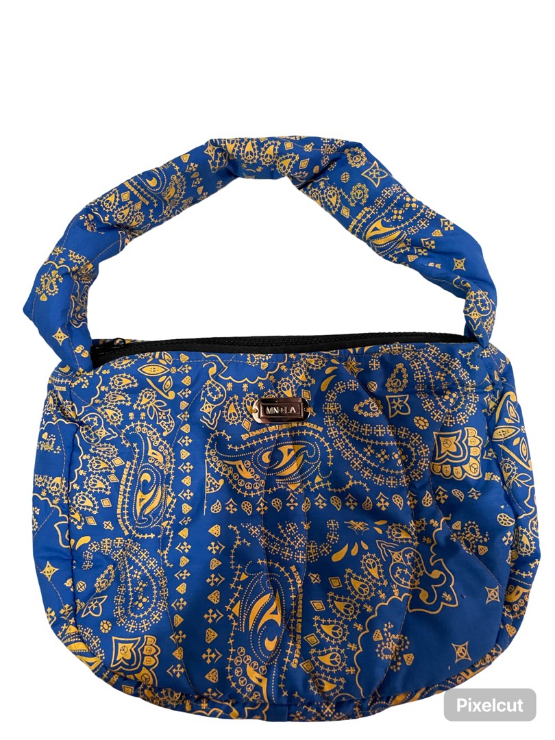 MNLA CLOUD BAG IN ELETRIC BAG, Women's Fashion, Bags & Wallets ...