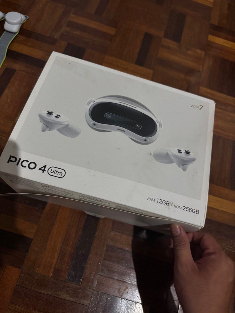 PICO 4 ULTRA WITH FREE X5 FULL BODY TRACKER, Video Gaming, Video Game ...