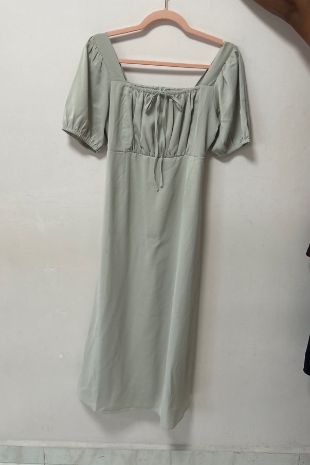 Sage Green Square Neck Midi Dress, Women's Fashion, Dresses & Sets ...