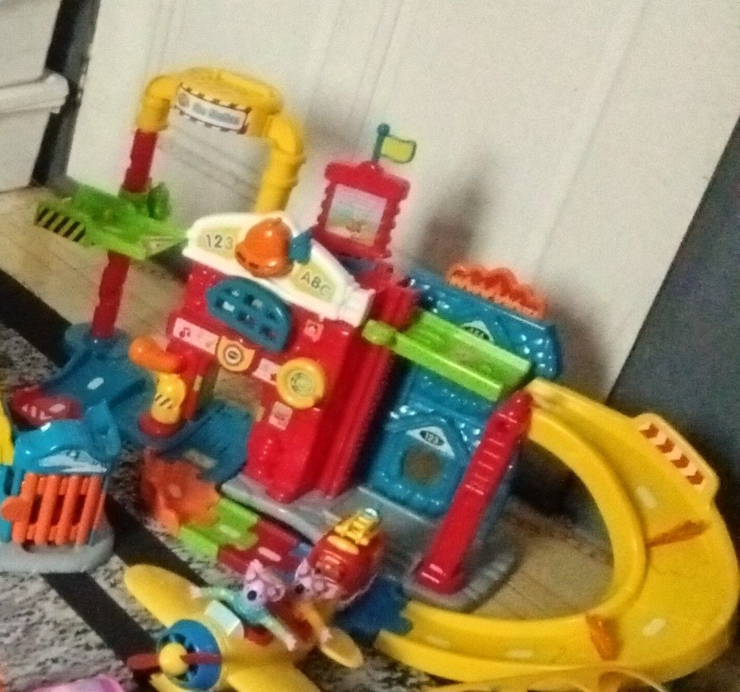 VTech Go! Go! Smart Wheels Fire Department Playset, Hobbies & Toys ...