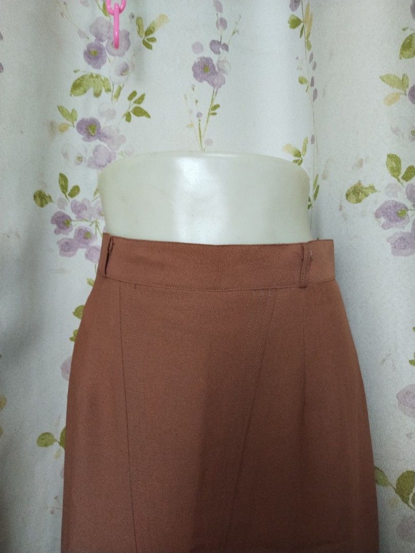 📍 HOT SALE 📍STELLA Rok Panjang Brown Premium, Fesyen Wanita, Pakaian ...