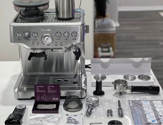 Breville Mini Barista Espresso Machine, 家庭電器, 廚房電器, 咖啡機及咖啡壺 - Carousell