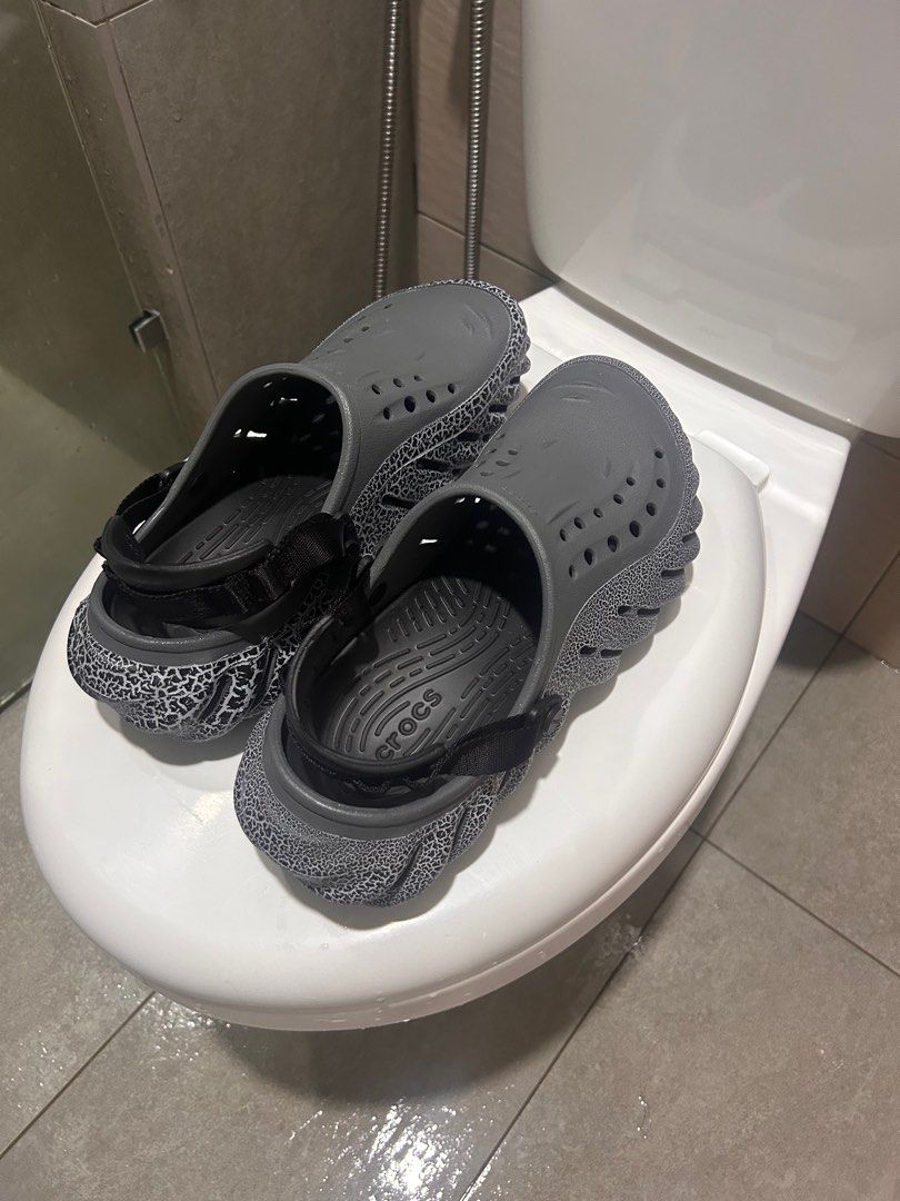 crocs echo clog, Men's Fashion, Footwear, Flipflops and Slides on Carousell