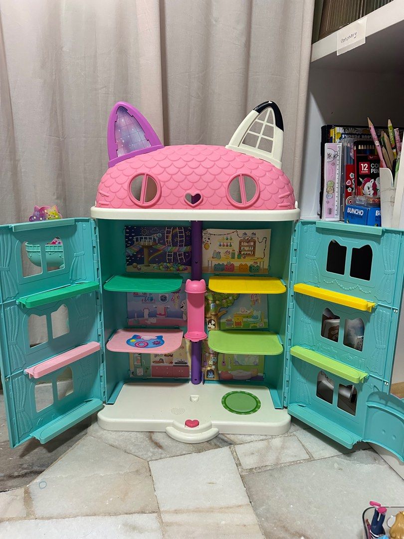 Gabby's Dollhouse Playset, Hobbies & Toys, Toys & Games on Carousell