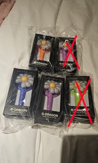 G-Dragon Official Mini Light keyring, Hobbies & Toys, Memorabilia ...