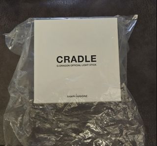 G-Dragon Official Lightstick & Cradle, Hobbies & Toys, Memorabilia ...