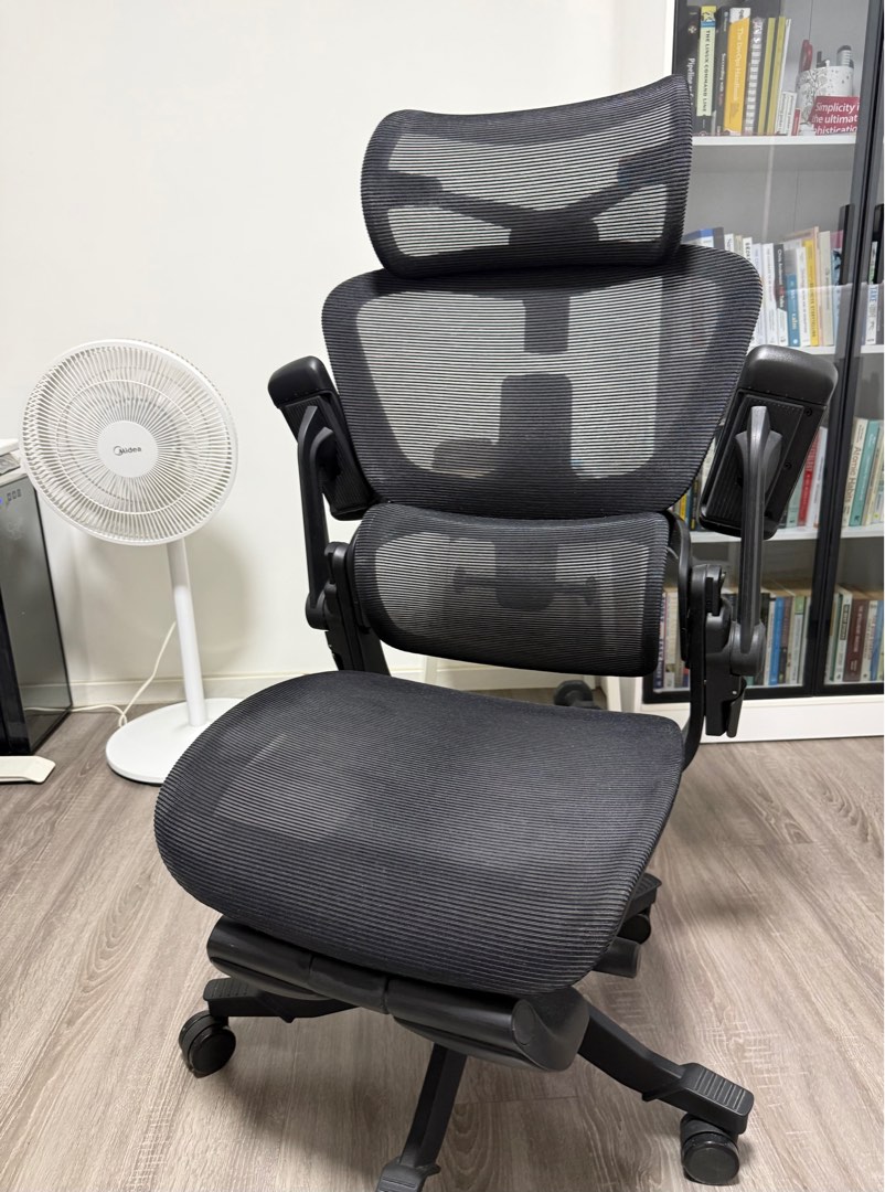 Hinomi H1 Pro Ergonomic Chair with footrest, Furniture & Home Living ...