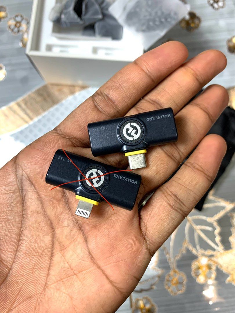 Hollyland Lark M2 Combo (lightning not function), Audio, Microphones on ...