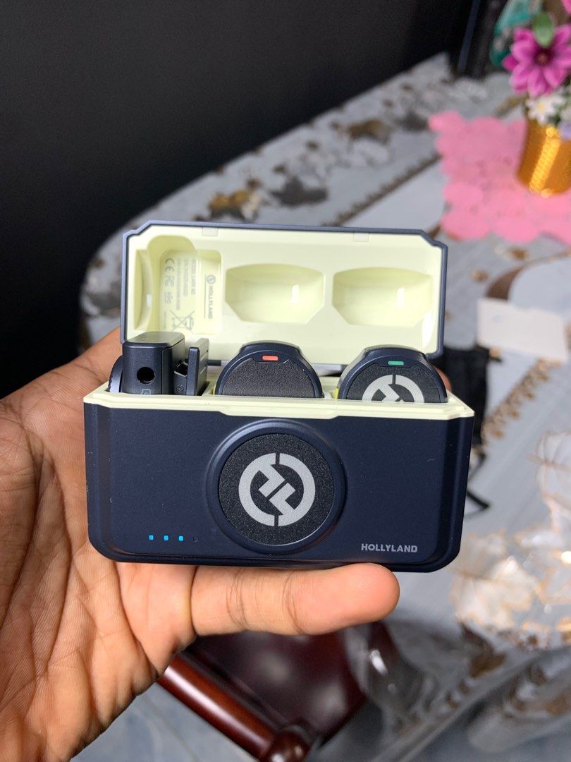 Hollyland Lark M2 Combo (lightning not function), Audio, Microphones on ...