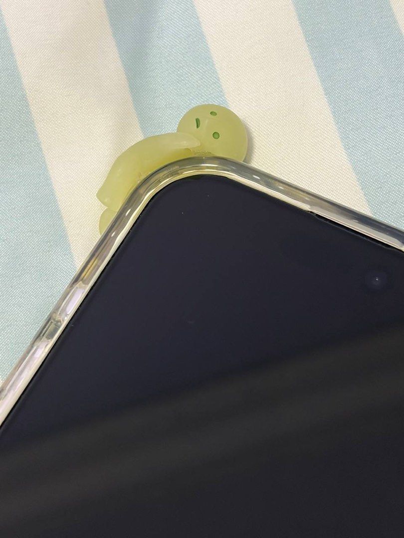 Little Smiski hugging phone hipper, Hobbies & Toys, Toys & Games on ...