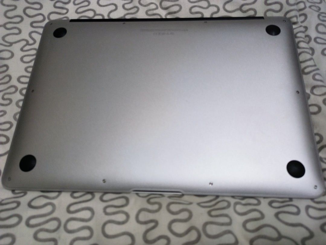 MacBook Air 13-inch (Model: A1466), Computers & Tech, Laptops ...