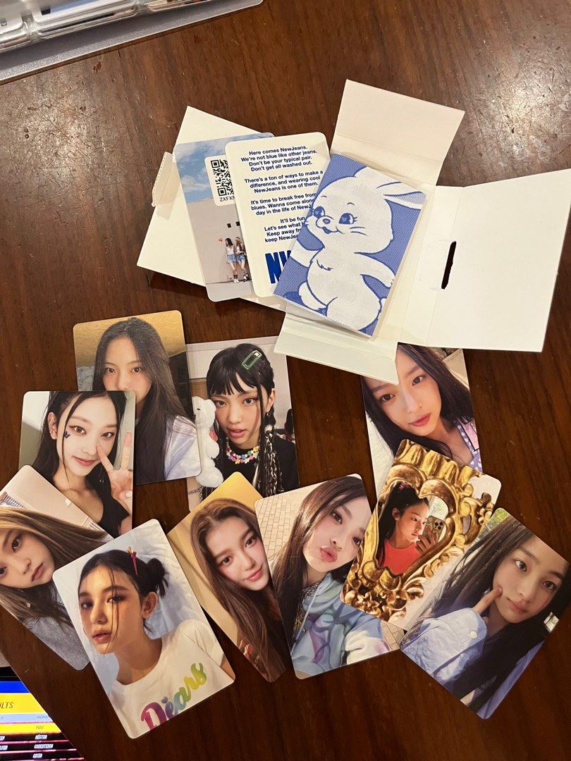 NewJeans 1st EP (Weverse Albums ver.), Hobbies & Toys, Collectibles ...