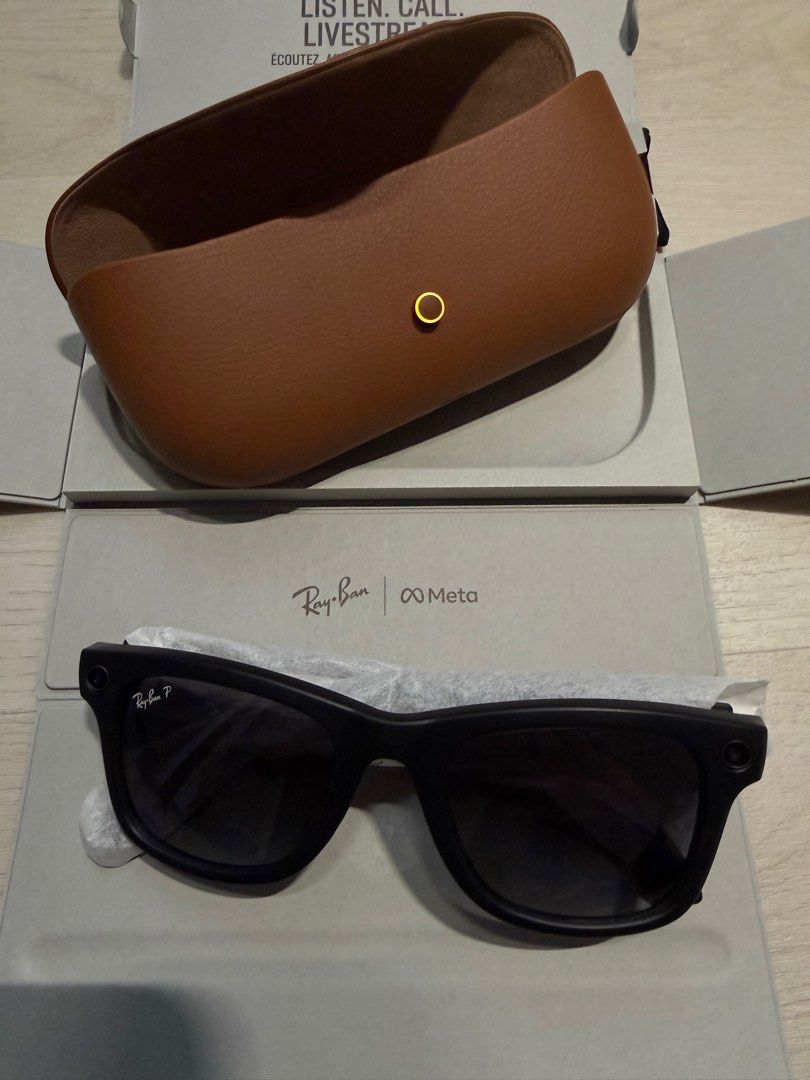 Ray-Ban Meta Wayfarer AI Smart Glasses - Matte Black Polar Gradient ...