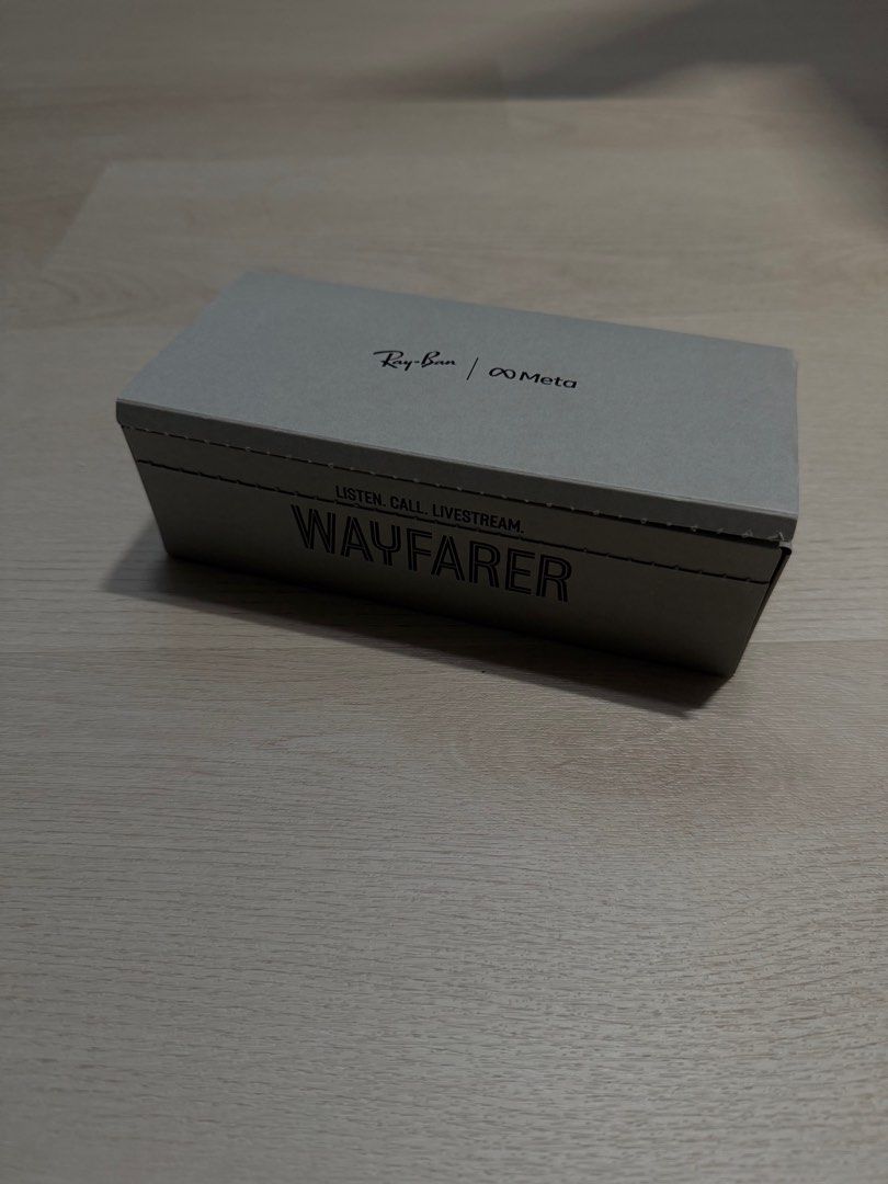 Ray-Ban Meta Wayfarer AI Smart Glasses - Matte Black Polar Gradient ...