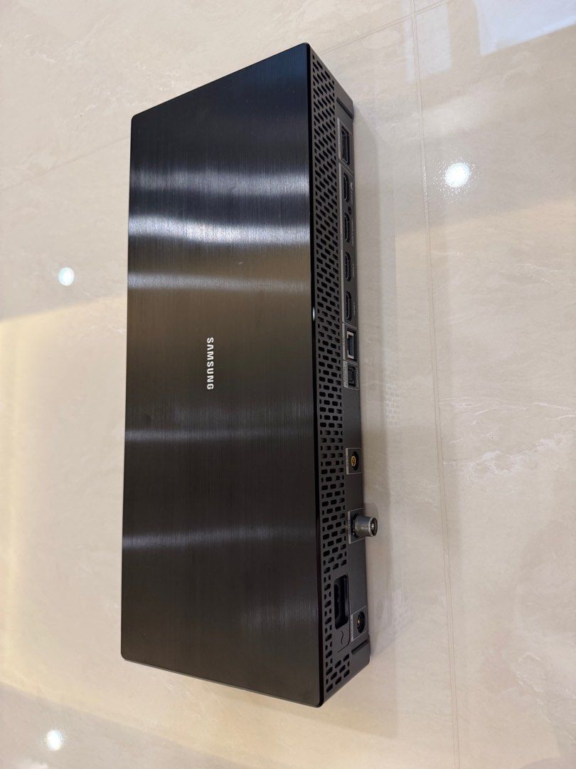 Samsung One connect box, TV & Home Appliances, TV & Entertainment, TV ...