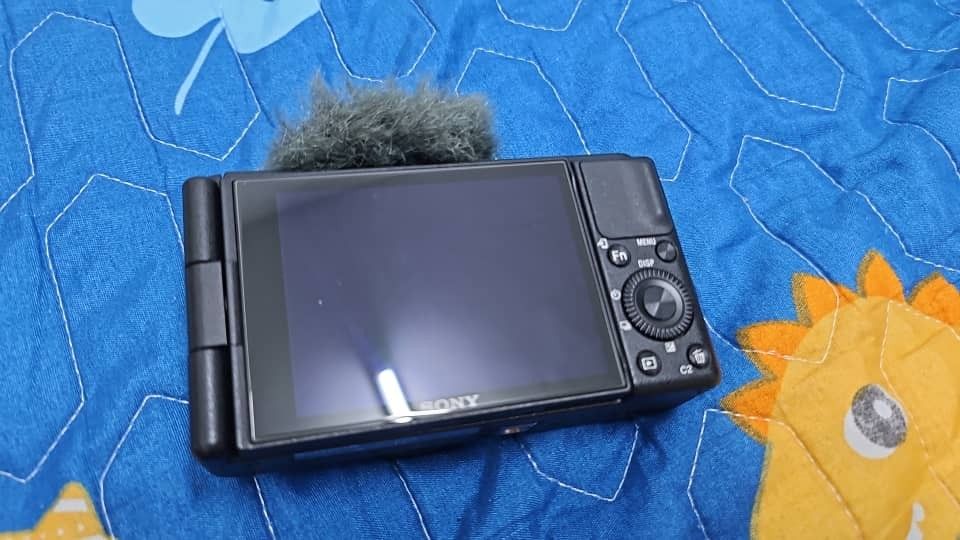 Sony ZV-1 Digital Camera with Microphone, Photography, Cameras on Carousell